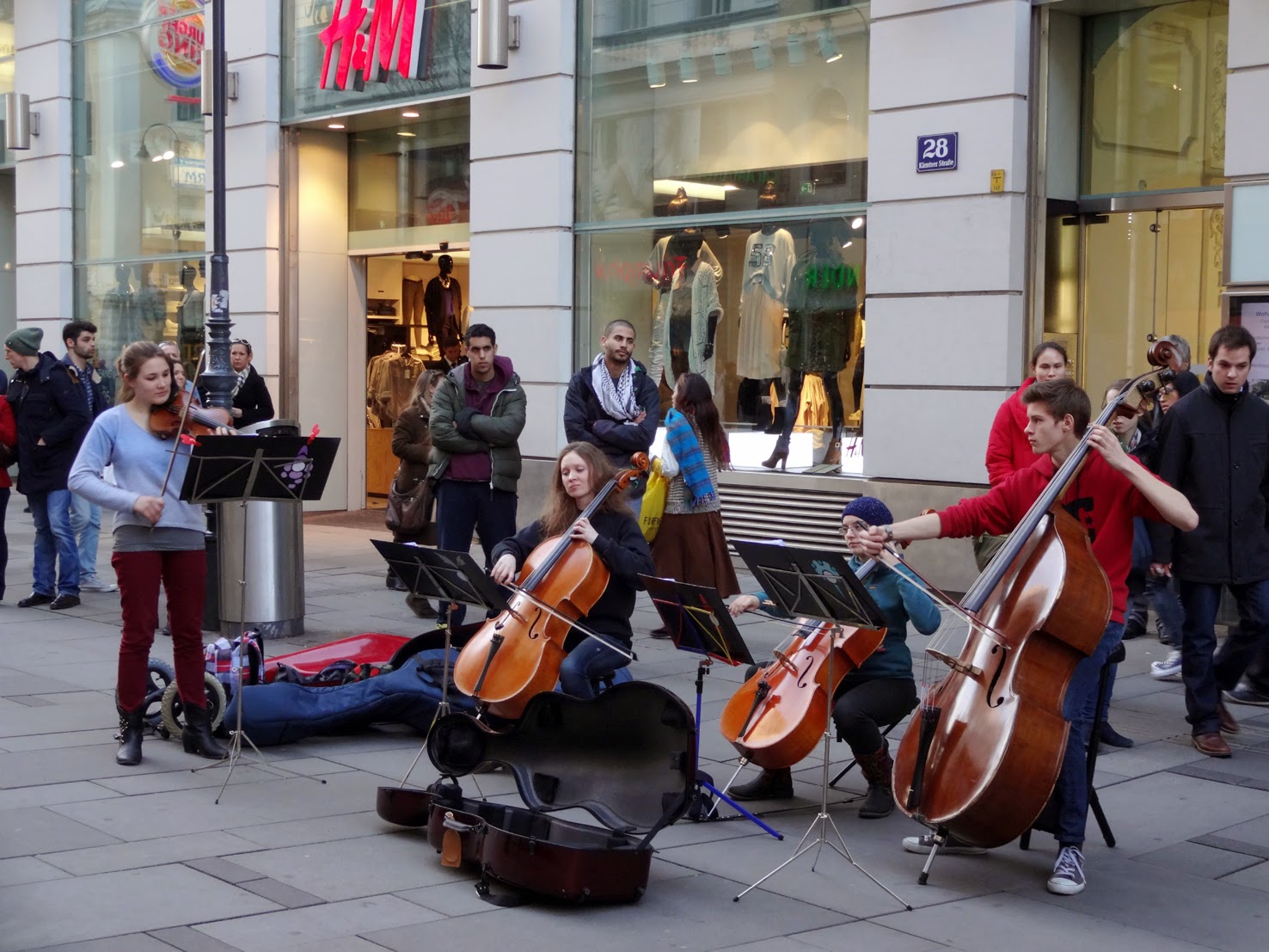 Vreni's Vienna Daily Photo: Young Street Musicians