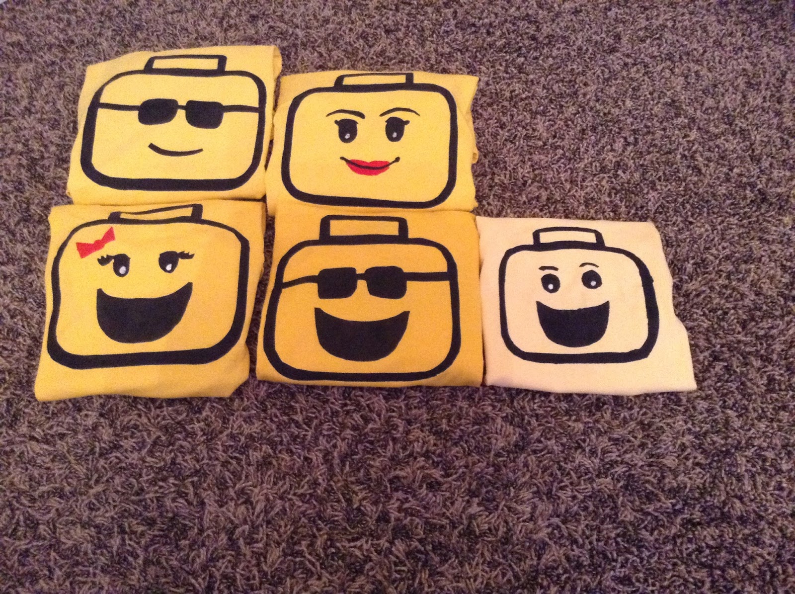 Unfolding Miracles!: Lego Tee Tutorial