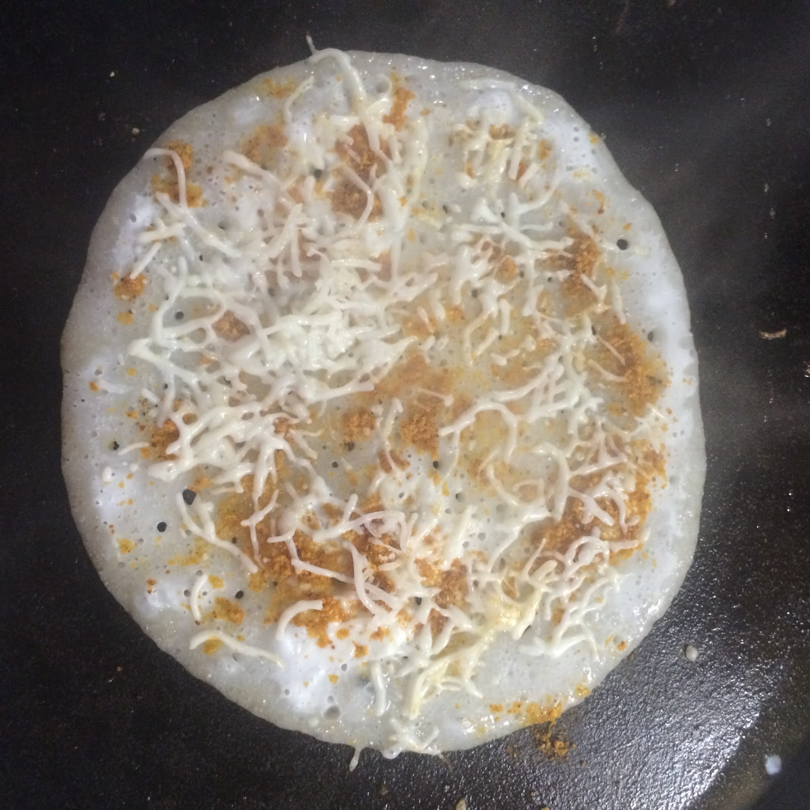 Avani's Kitchen: Mooligai-Cheese Dosa