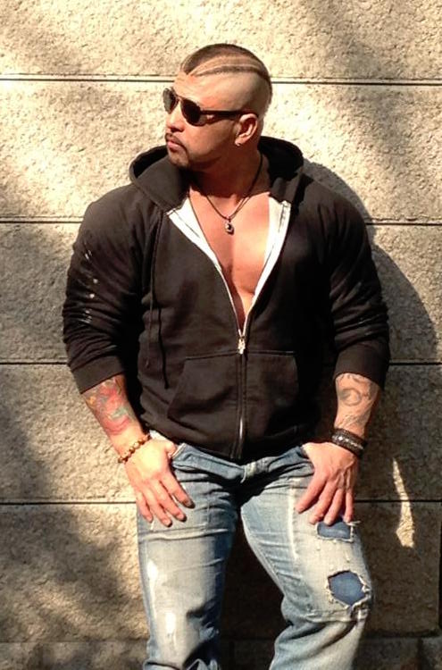 Beefcakes of Wrestling: Muscle Monday : The Bodyguard