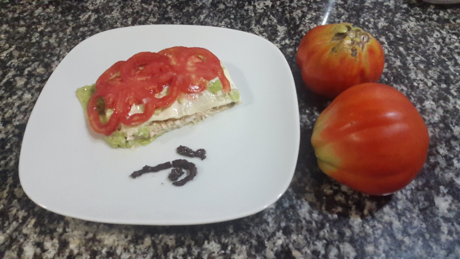 Cuinem?: Un llibre, una recepta (9). Crema de tomaca, síndria i oli d ...