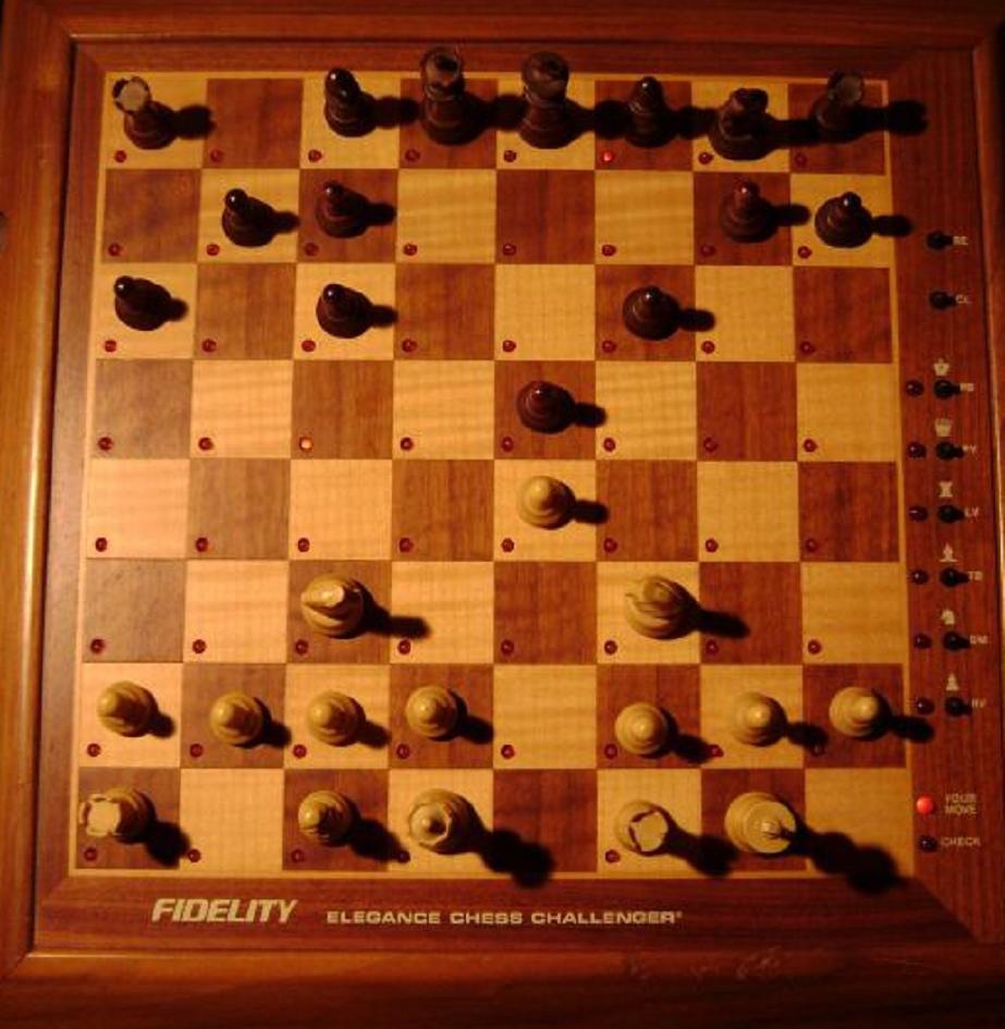 Mychess - Fidelity Electronics: Players Chess News (1986) - A History ...