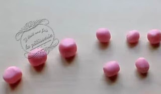 Rose en pâte à sucre ou pâte d'amande (sans matériel) : Il était une ...