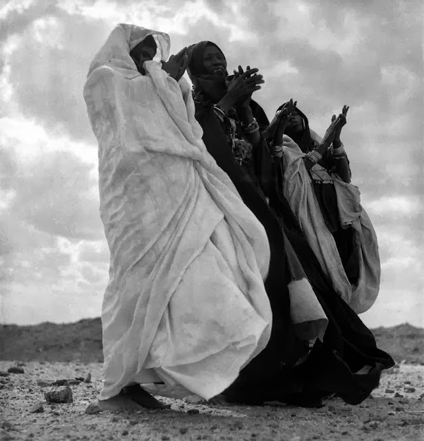 OLTRE IL MURO: ARTE e FOTOGRAFIA: GEORGE RODGE | PHOTOGRAPHER