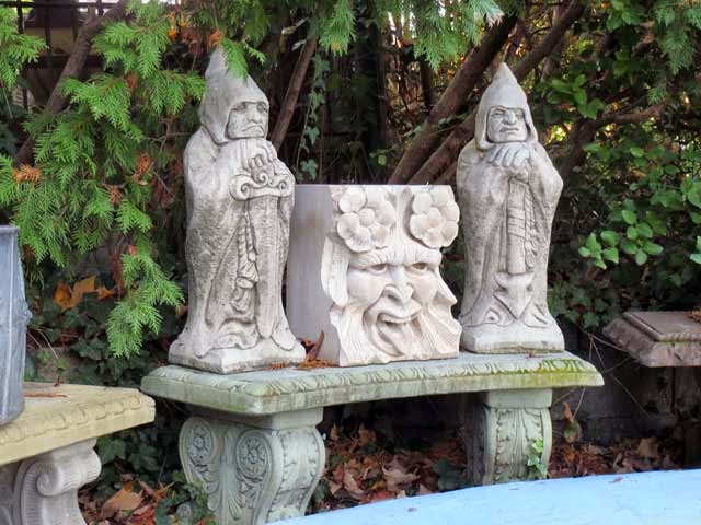 byRhyta Photography: Grotesque Statues