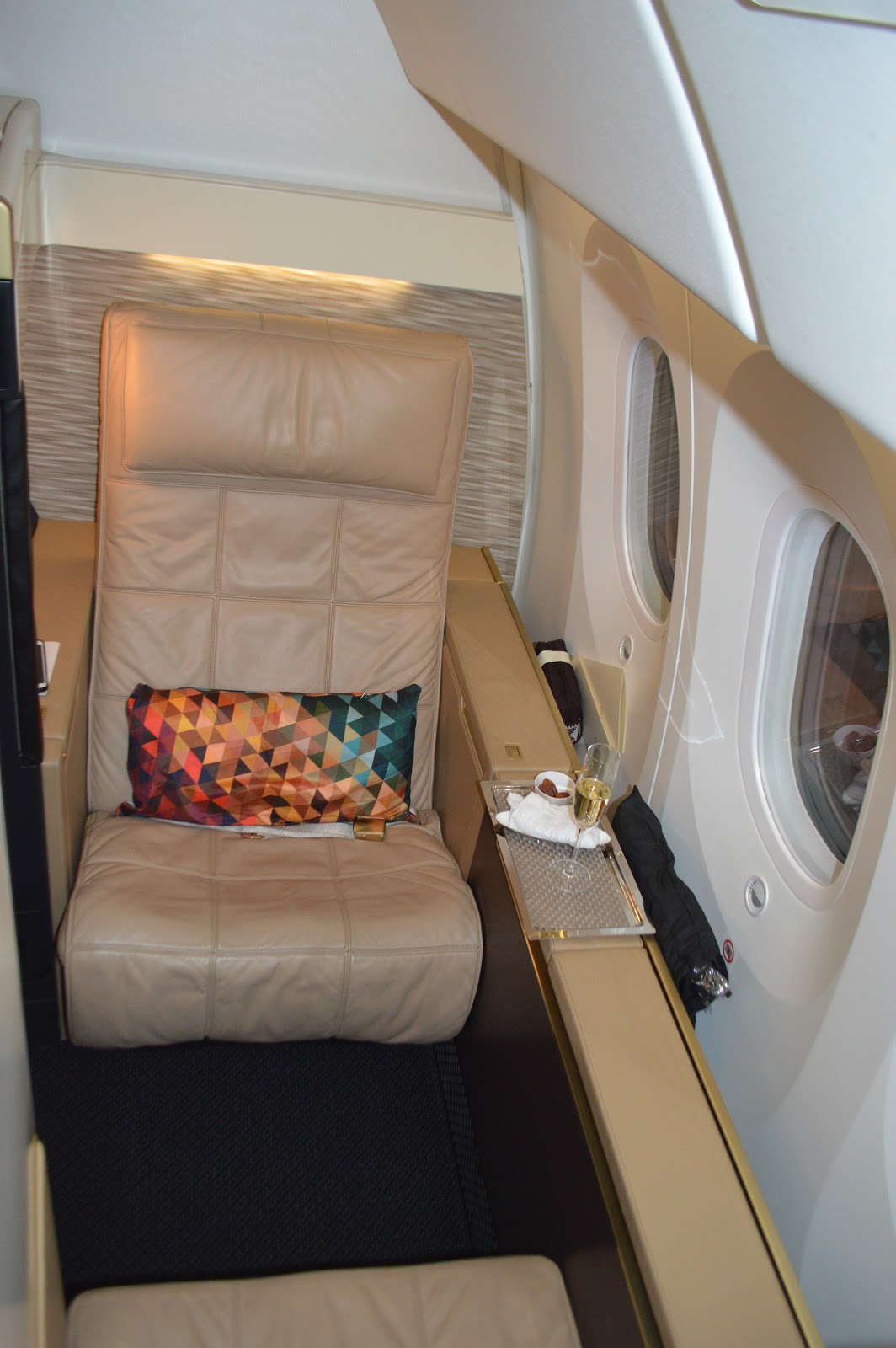 Etihad 473 : Singapore to Abu Dhabi First Class on the B787-9 Dreamliner