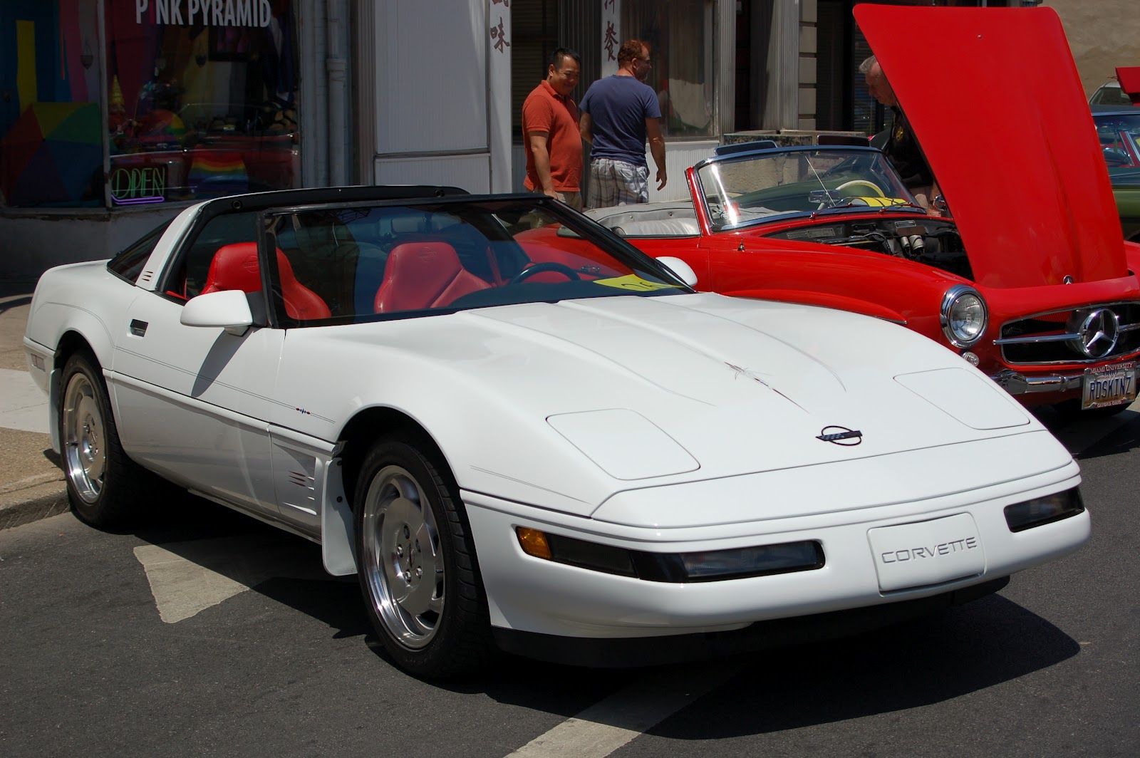 Turnerbudds Car Blog: Vettes, Vettes and More Vettes