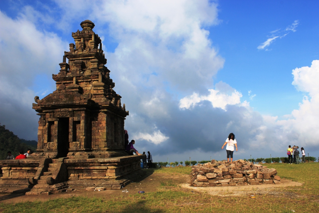 The Heritage...........: Menapaki terjalnya bukit Ungaran di Candi ...
