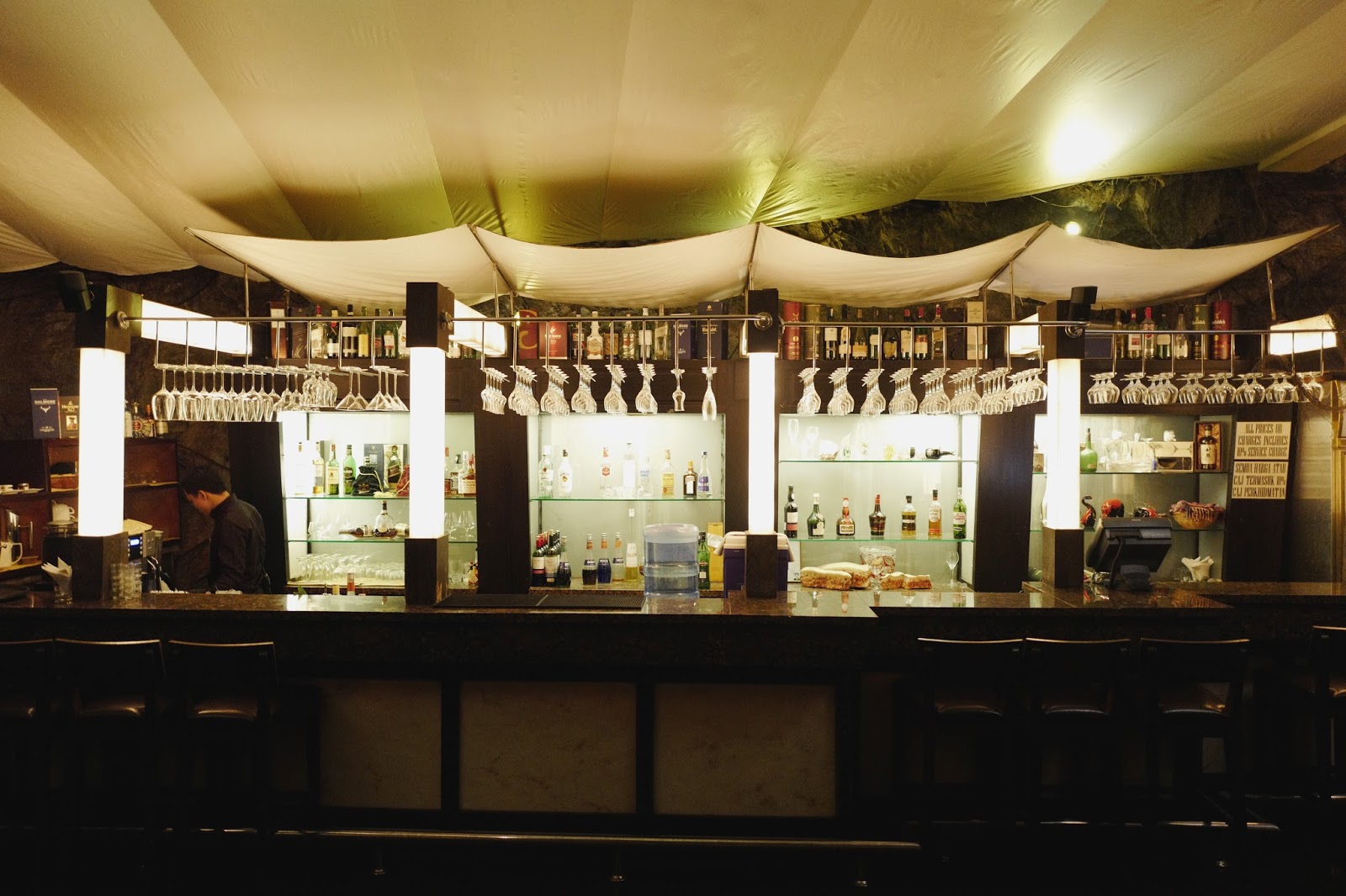 JE TunNel: JEFF'S CELLAR @ The Banjaran Hotsprings Retreat is World's ...