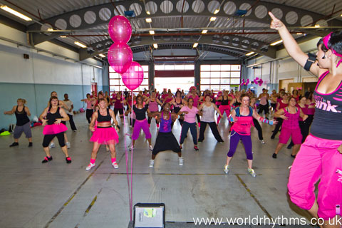 Miss Obleas: ...:::"Go pink for October" : Zumba on Fire !! not to ...