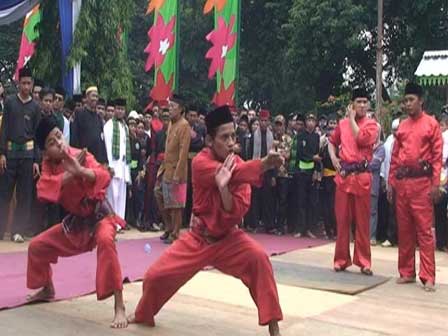 We Love Indonesian: Tentang Kesenian Tarian Silat Daerah Betawi/Jakarta