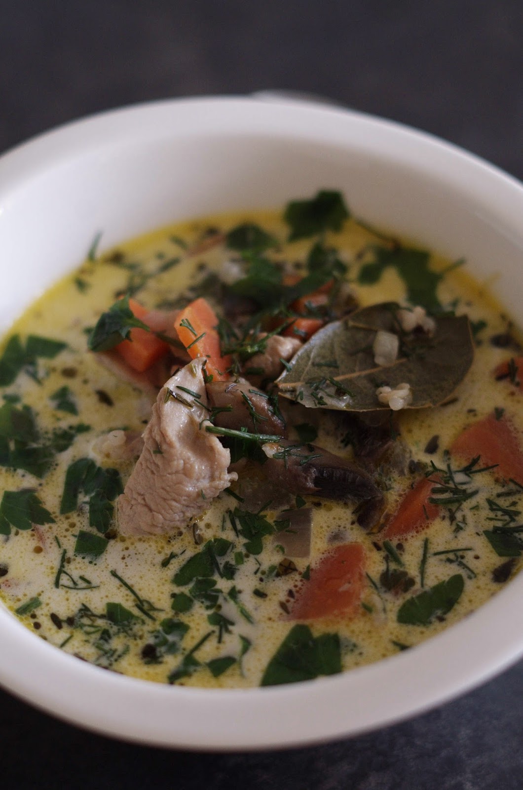 TOIT & PILT: Koorene kana- seene supp