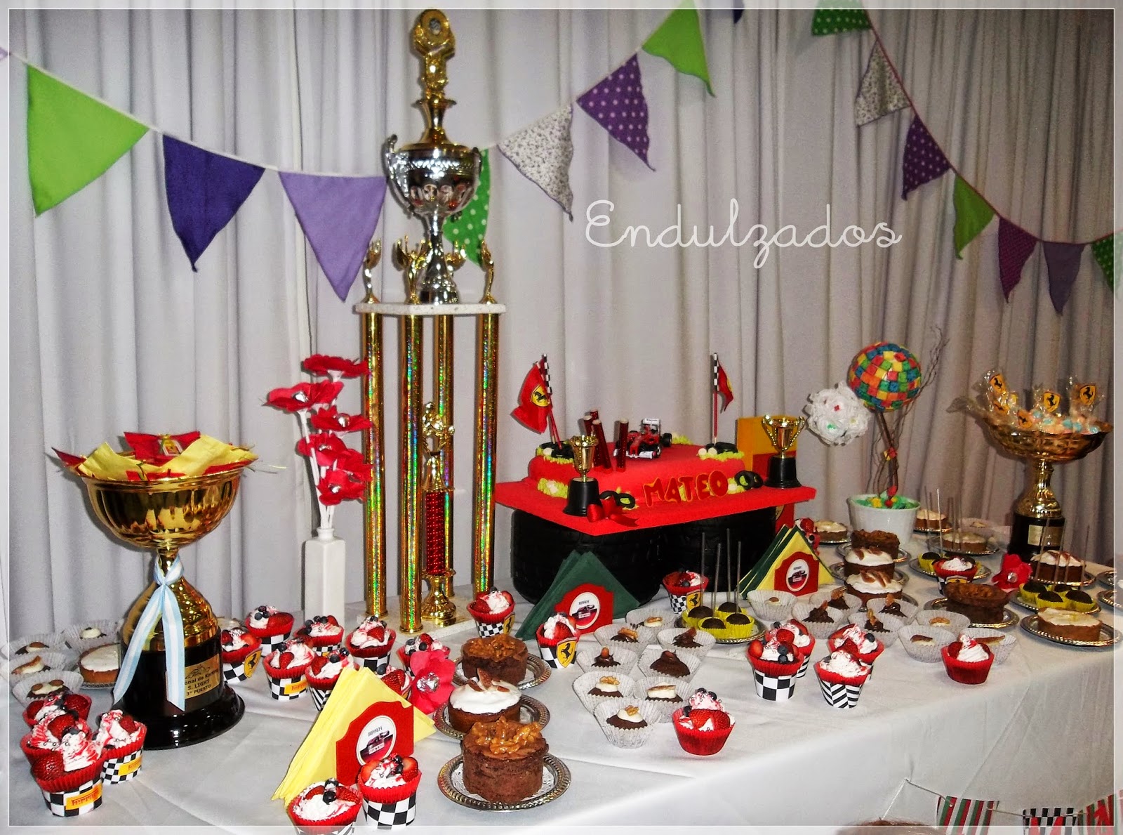 Endulzados Candy Bar Mesas dulces ambientadas: Ferrari Formula 1