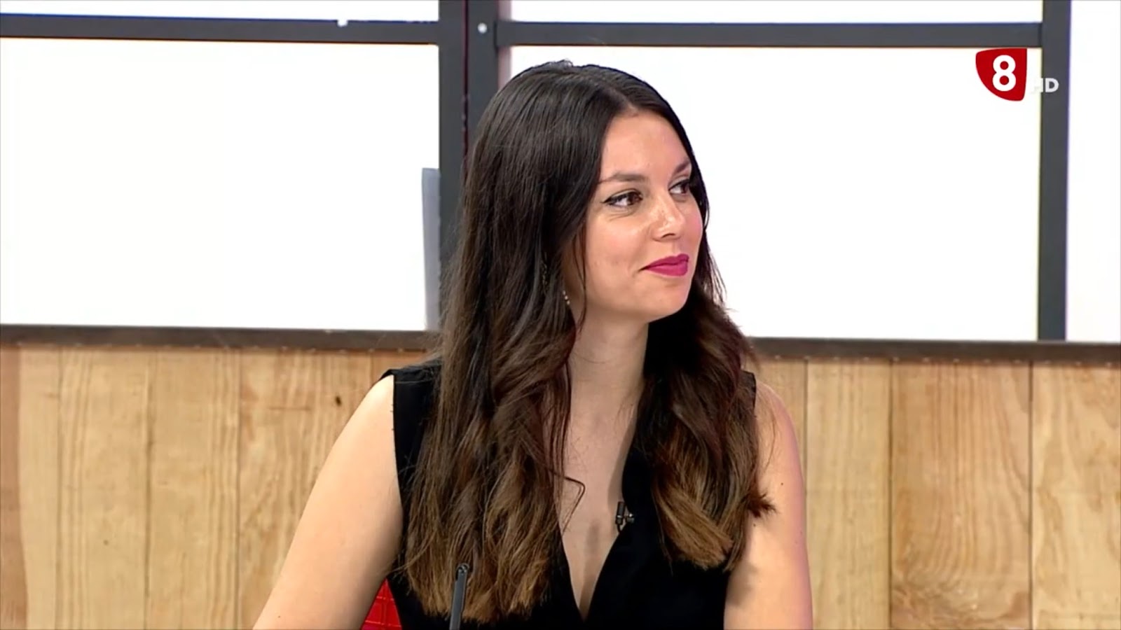 Miss Presentadoras TV: Marta Salas. 8 Magazine - La 8 Valladolid (11/9/20)