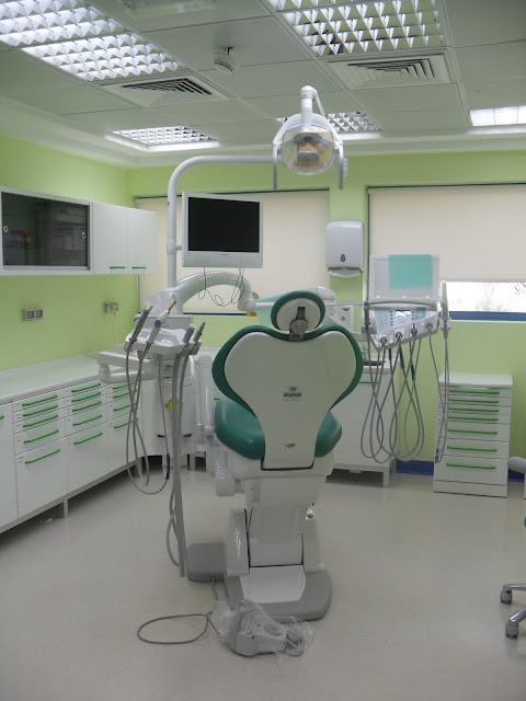 untitled: Mafraq Dental Center: The workplace