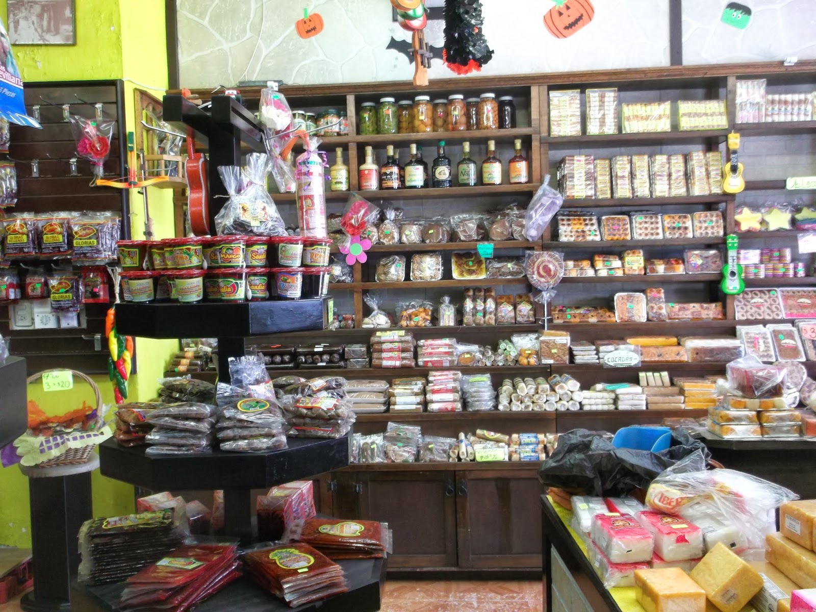 Vallarta Shopping Directory: ORGANIC PRODUCTS, GOURMET FOODS, PASTRIES ...