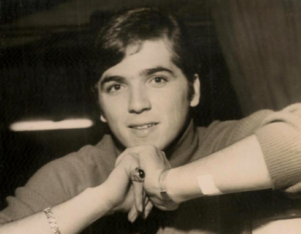 Sempre Livre: Jerry Adriani. Uma trajetória de meio século de sucesso