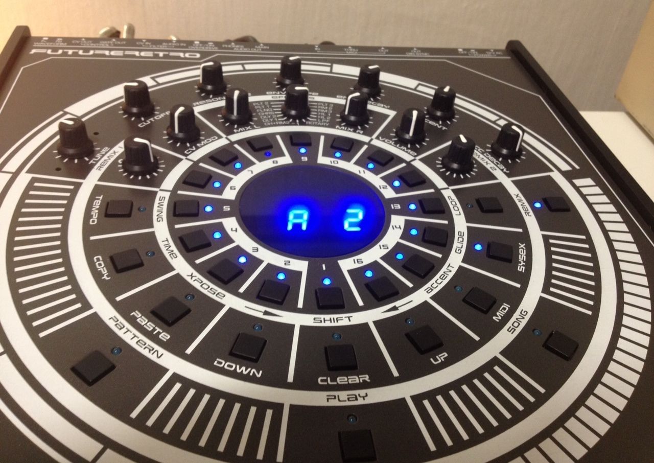 MATRIXSYNTH: Future Retro Revolution R2 Analog synth/sequencer/filter ...