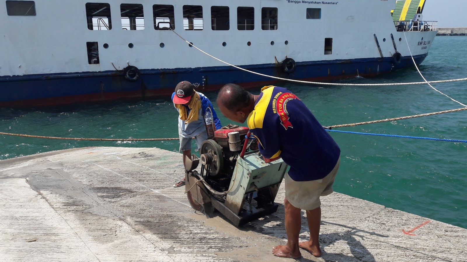 Sewa Trowel dan Ragam Alat Berat Untuk Konstruksi Bangunan - SJT ...