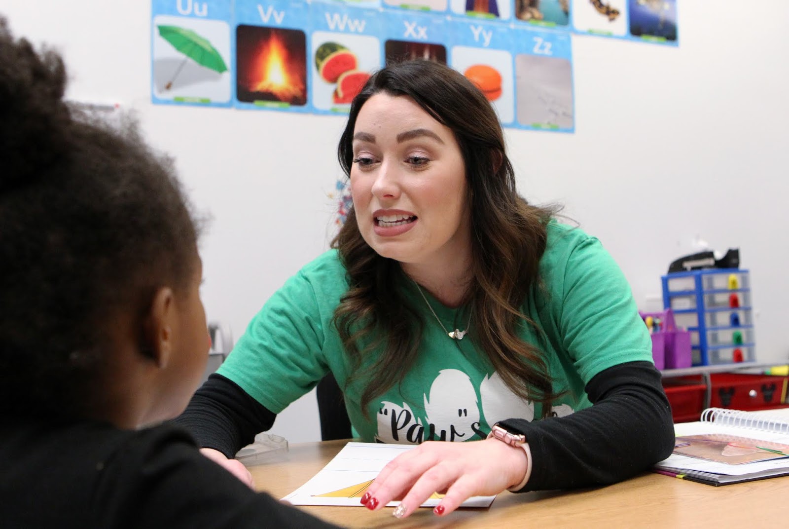 Mark Kodiak Ukena: Elmwood Elementary School Teacher Ashley Latz uses ...