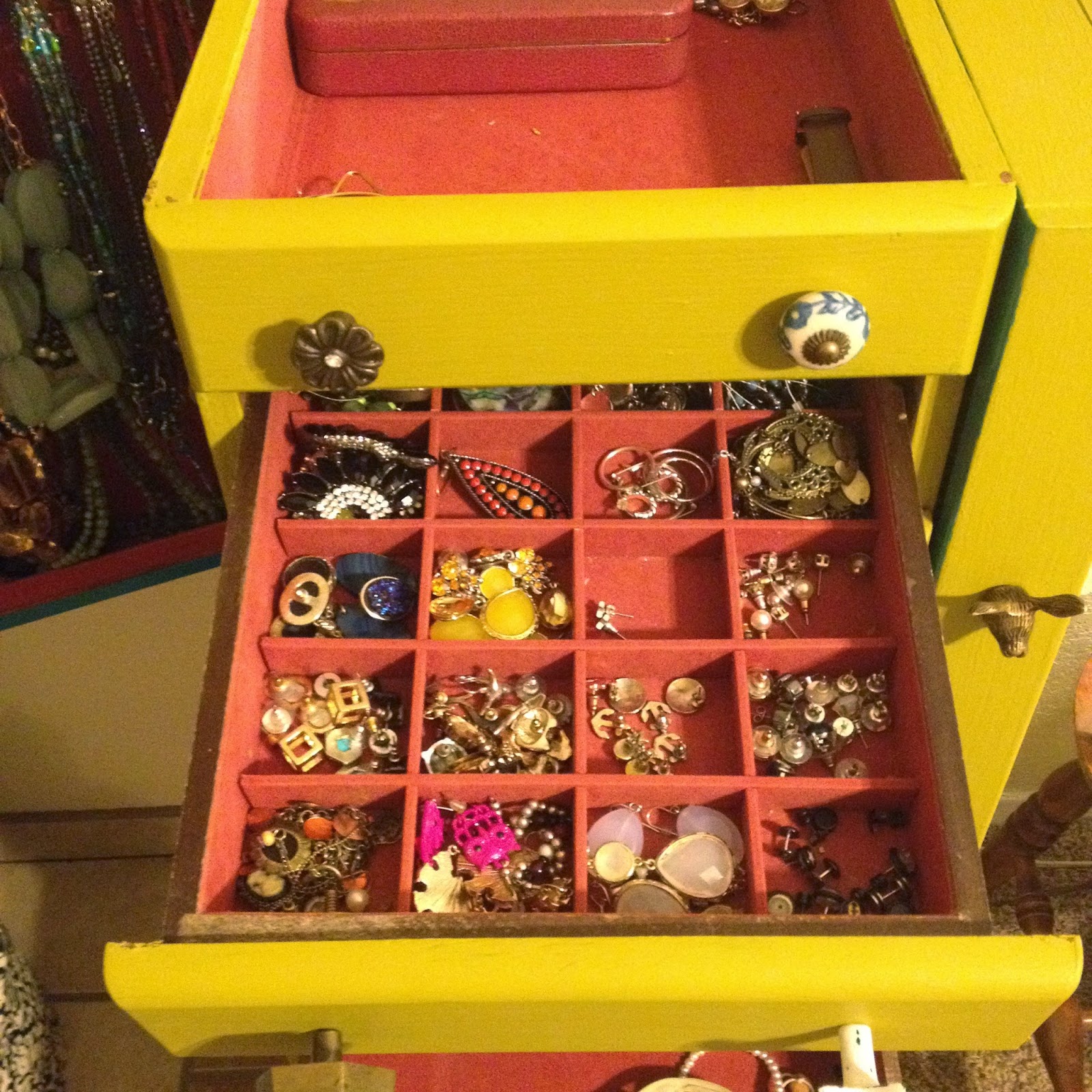 Pinstrosity: Pinterest Inspired New-To-Me Eclectic Jewelry Armoire