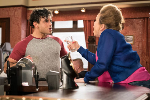 Coronation Street Blog: Preview of tonight's double Corrie - Friday 3 June