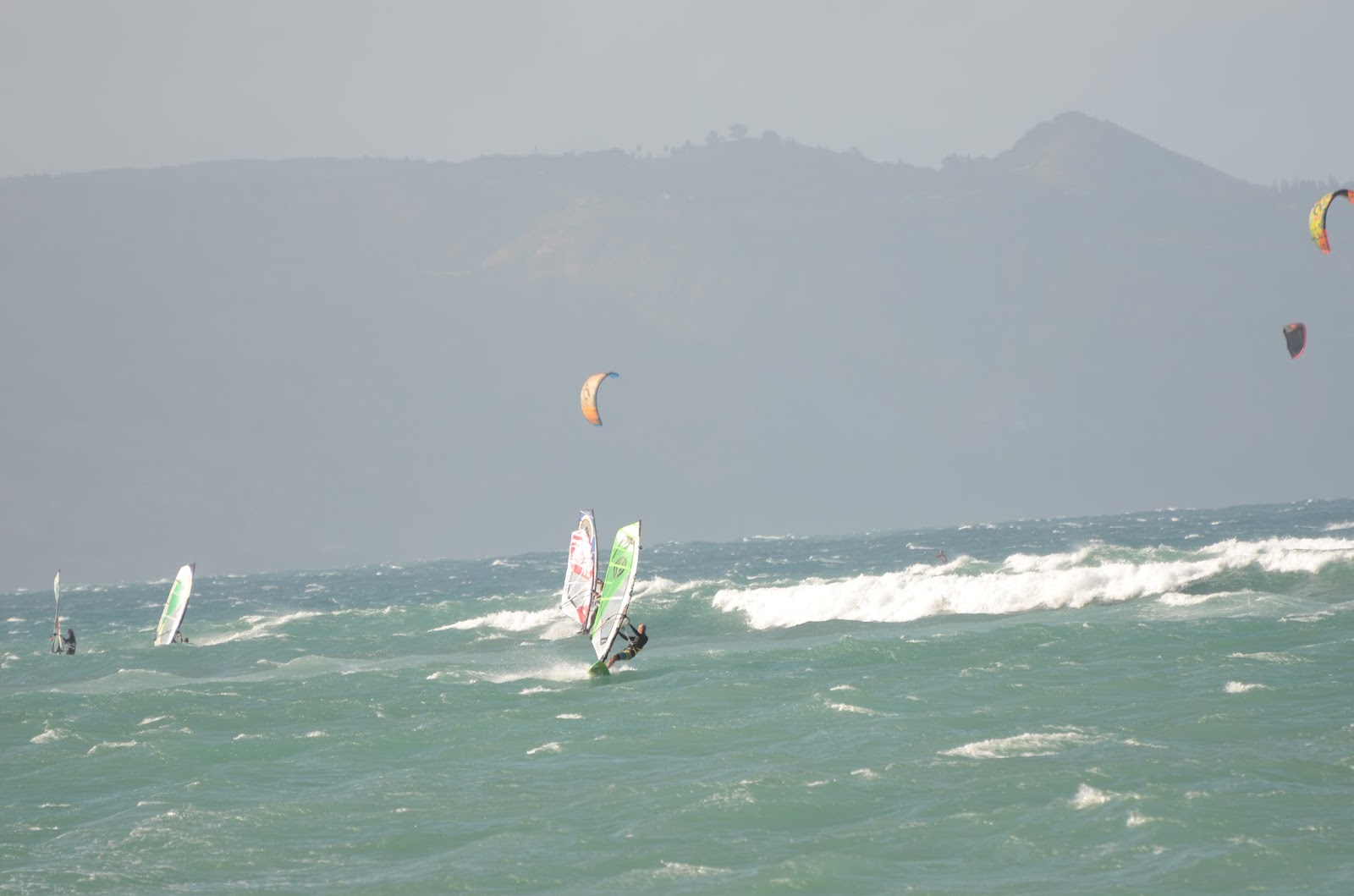 Live to Sail and SUP: LONGEST WAVE RIDE OF THE TRIP