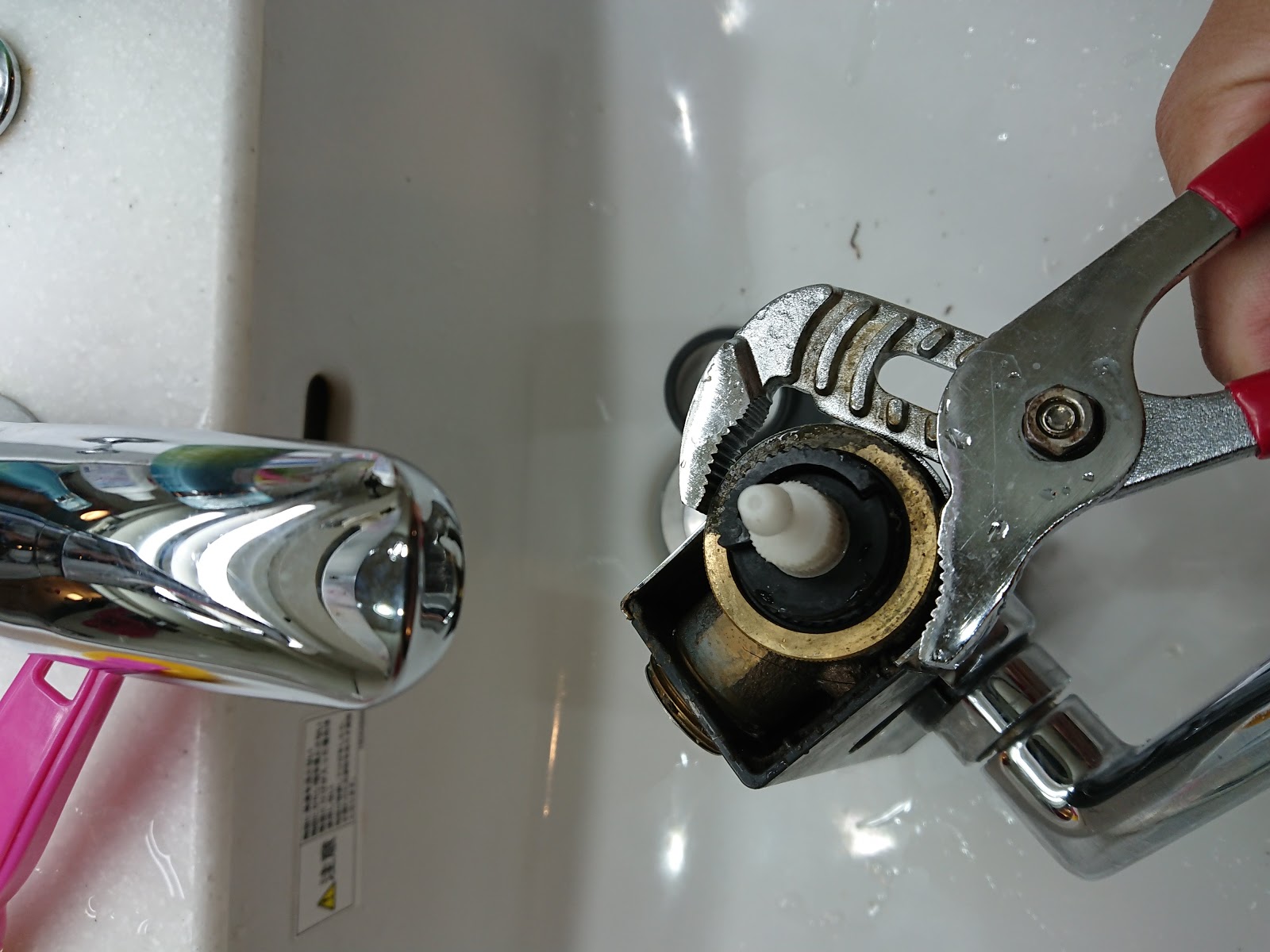 ＜DIY＞自宅マンション浴室のKVKのシャワー温度が調節出来ない！混合水栓が故障したので自分で交換-DIY360