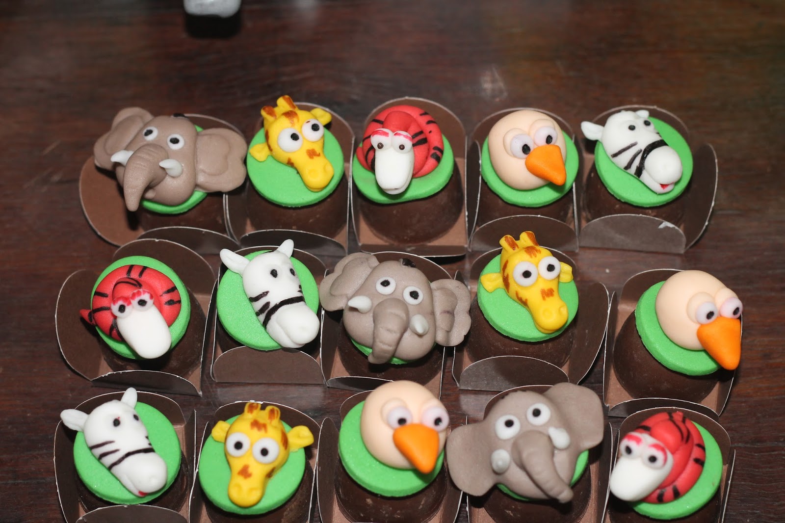 Party Cakes : Gazoon....