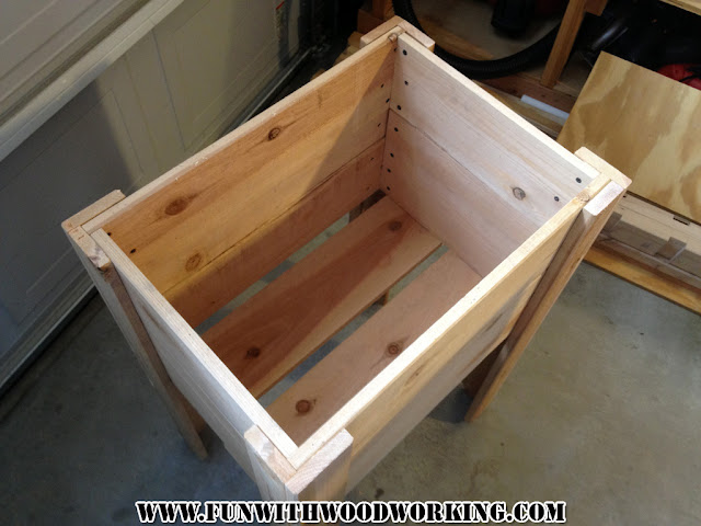 How to make a rustic cedar ice chest/cooler box! – FUN WITH WOODWORKING