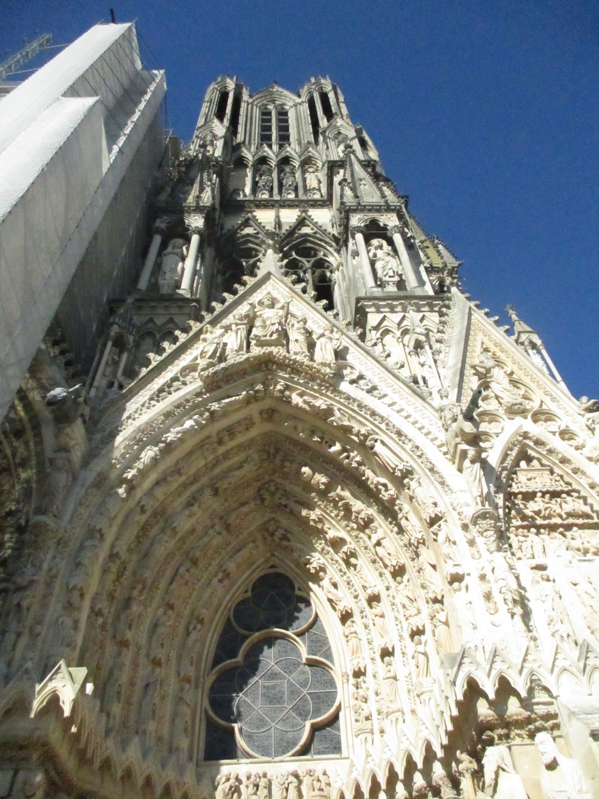 Elaine Travels: Reims Cathedral Exterior