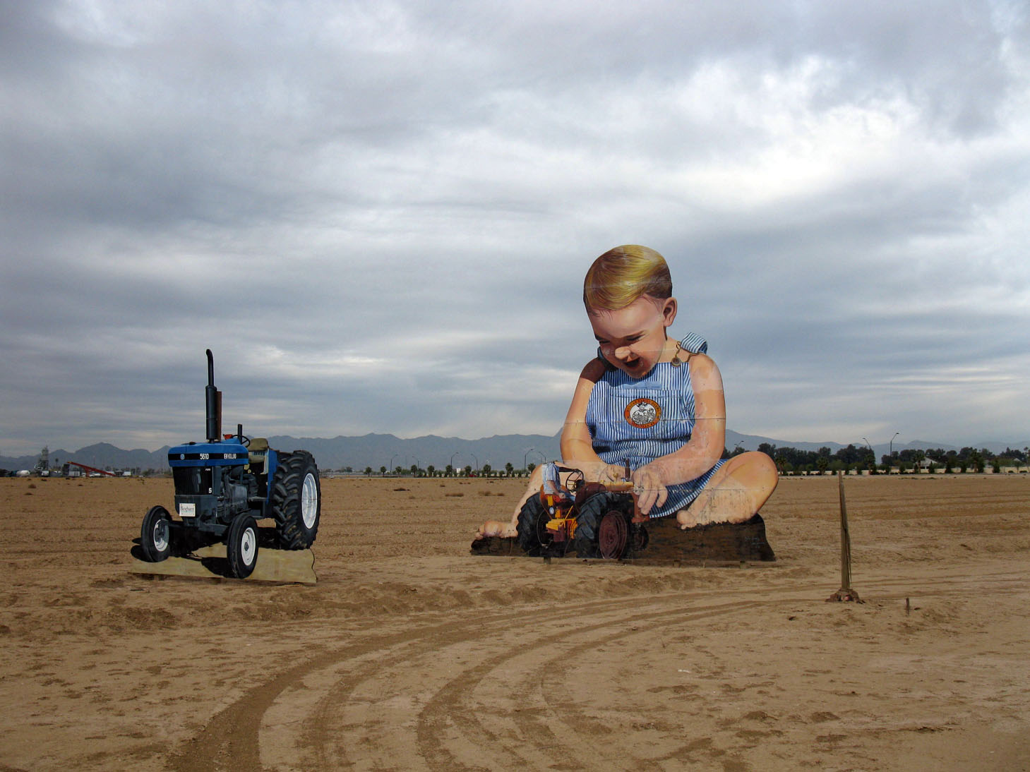 Eccentric Roadside: Baby, what a big surprise: The giant baby of ...