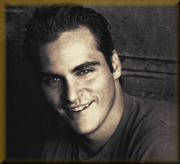 Joaquin Phoenix | Fashion Style Share