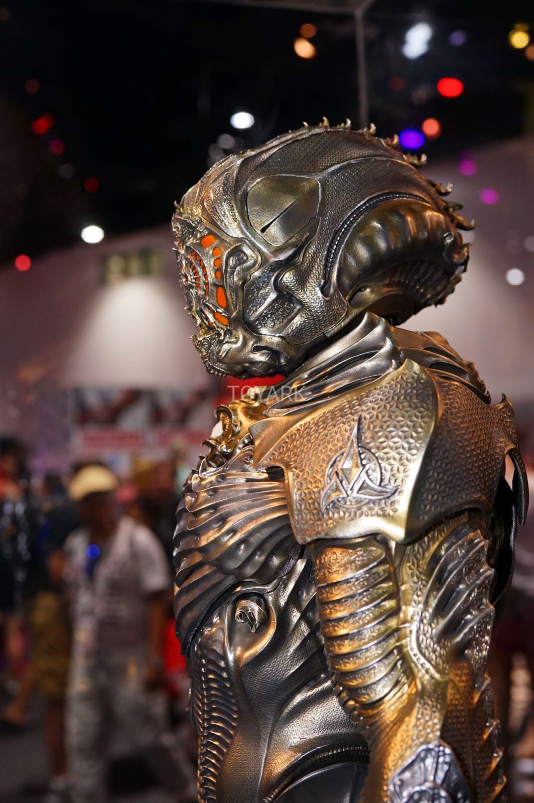 The Trek Collective: Discovery's Klingon Torchbearer on display at ...