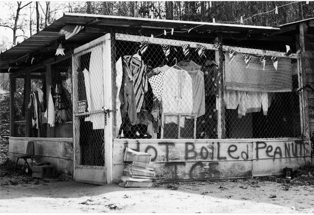 The Carpetbagger: Boiled Peanut Stands