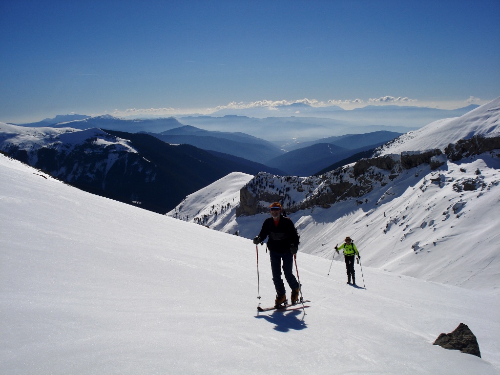 Montesymasdebucuesa: 11-17. SAMOLA BAJA DESDE LA FUENTE DEL PACO. 17-2 ...