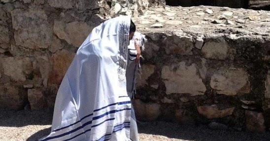 LE CŒUR DE COMPASSION DE CHRIST (YESHOUA): LA PRIERE