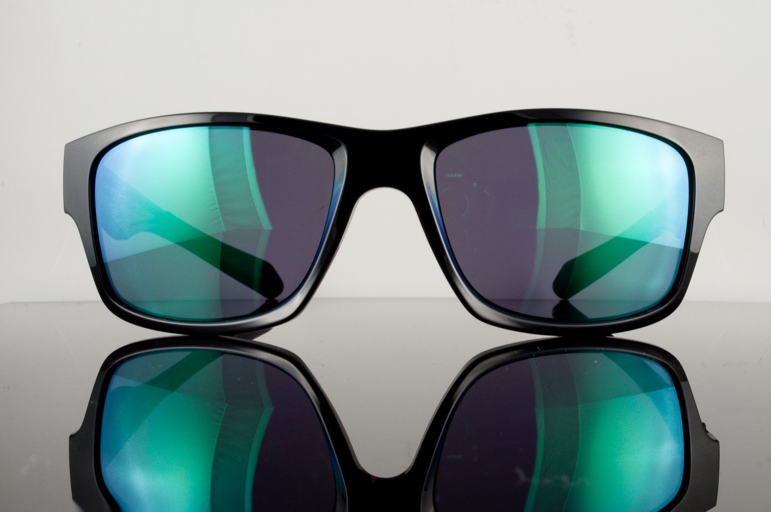 oakley jupiter green