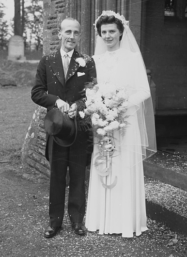 Old Fashioned Marriage: Old Fashioned Marriage Starts with a Vow