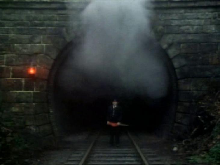 The Bloody Pit of Horror: Signalman, The (1976) (TV)