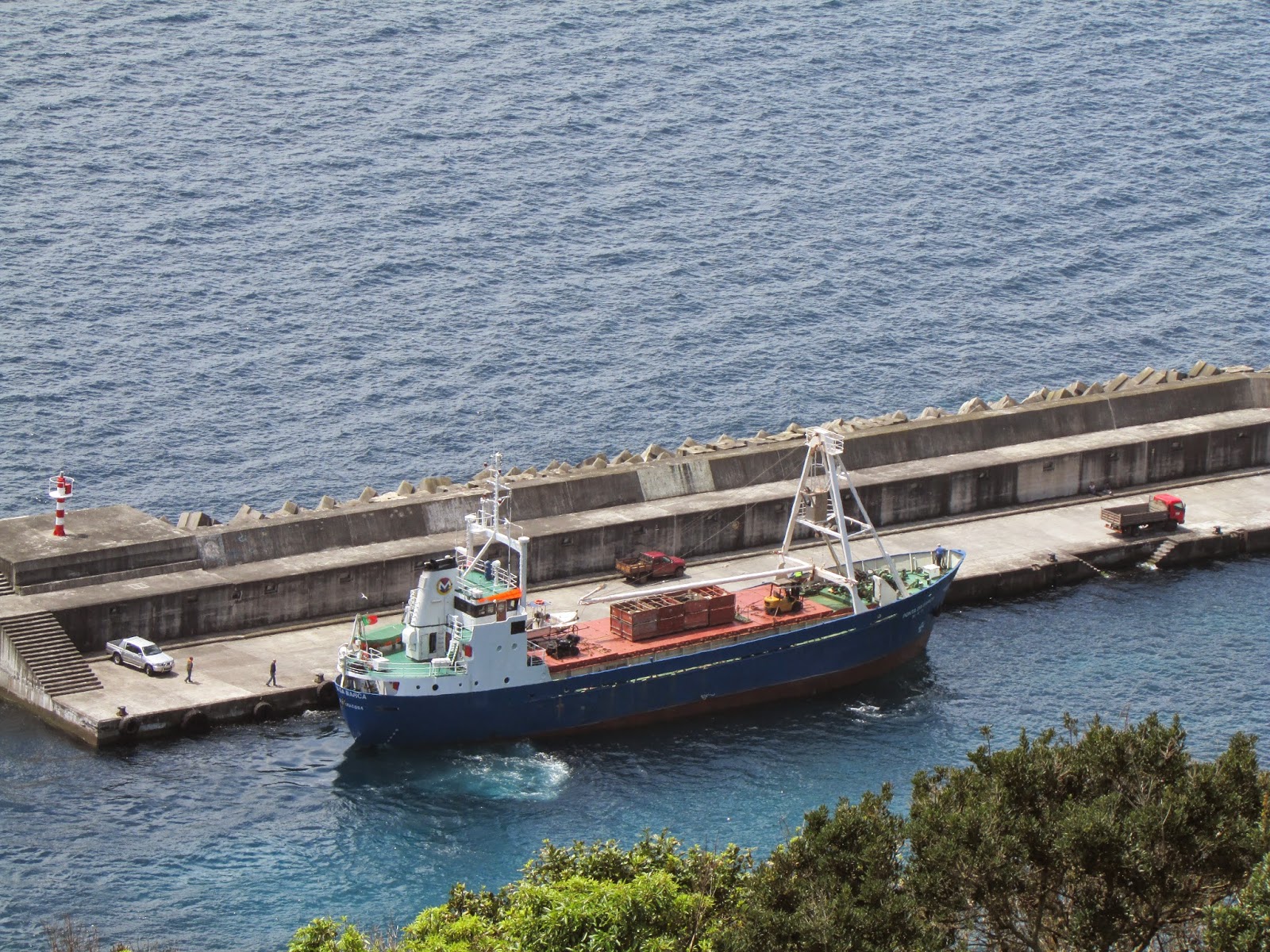 PORTO DA CALHETA: Ponta da Barca no Porto da Calheta