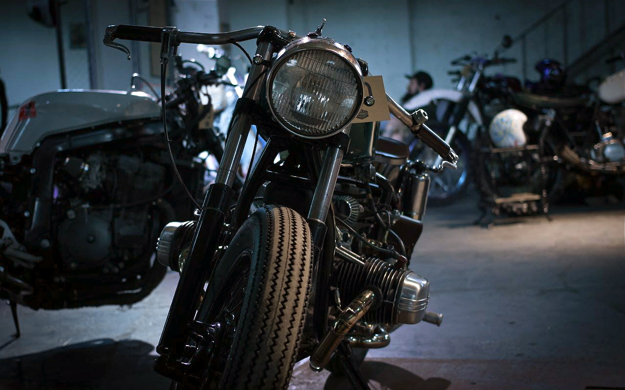 M63 - Inazuma café racer