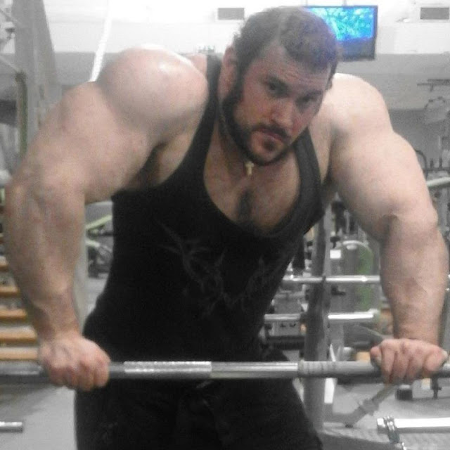 Muscle Lover: Muscles Made in Greece