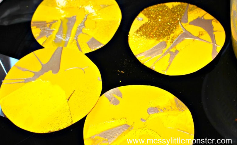 Daffodil Spring Flower Craft - Messy Little Monster