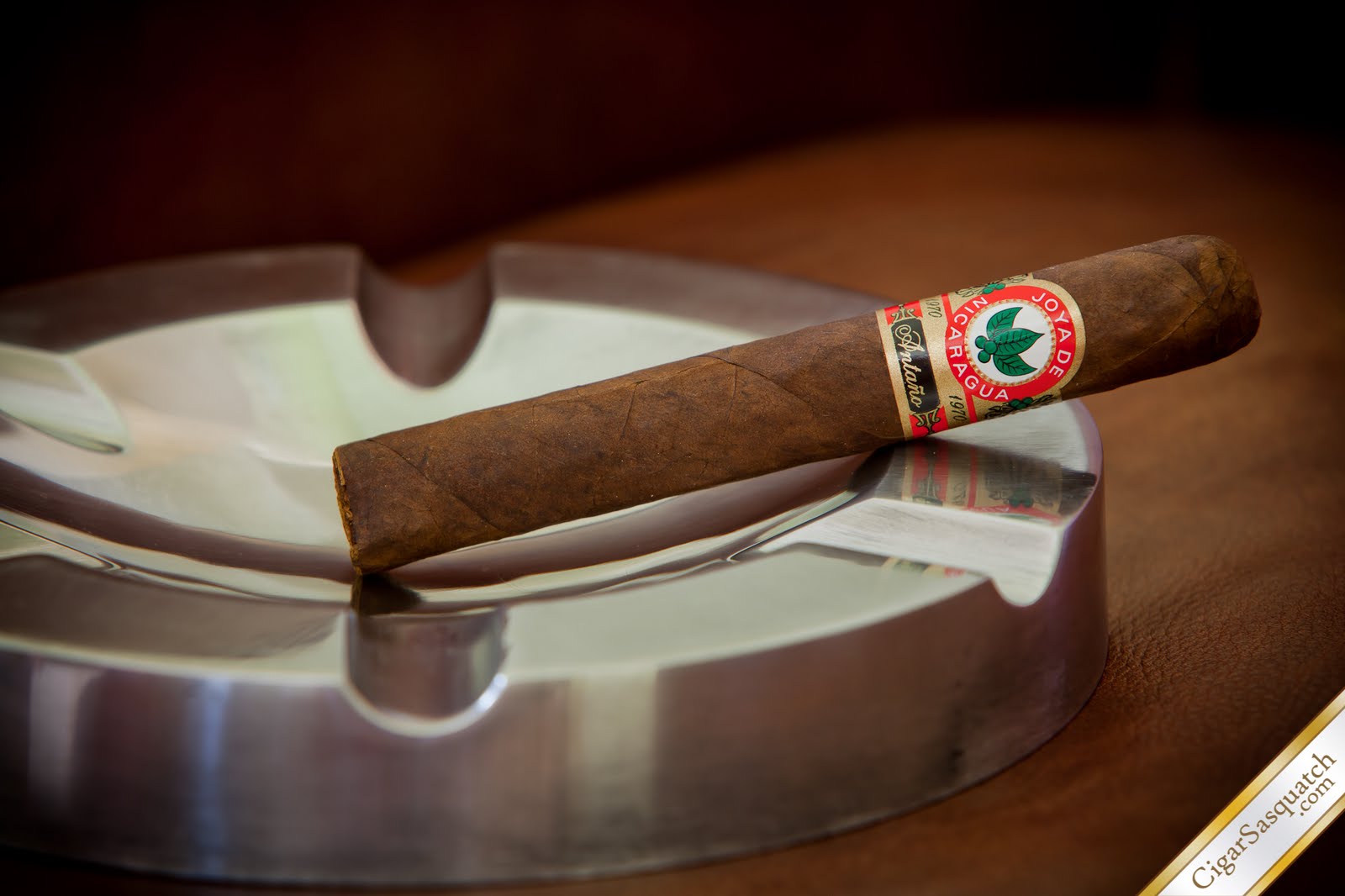 Liquor Digest: Single Malt Scotch & Cigars - a Match Made in Heaven