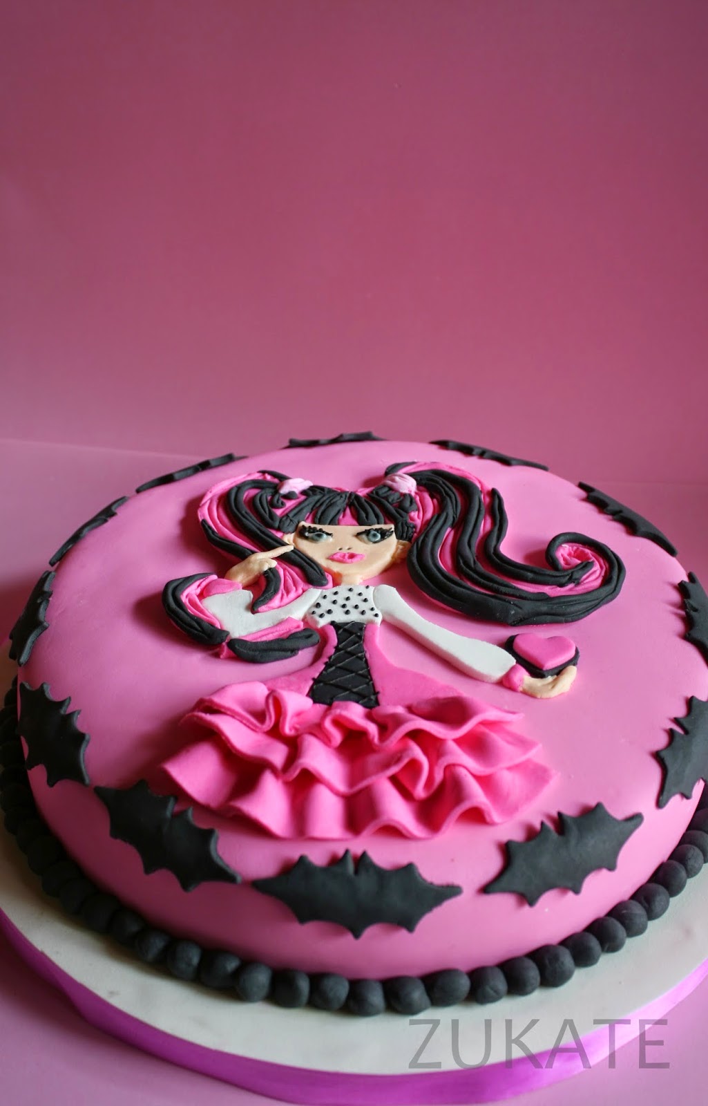 TORTA DE MONSTER HIGH PARA ZOE | ZUKATE