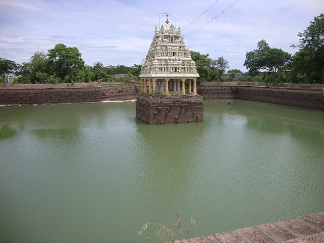 Tamilnadu Tourism: Kalugasalamoorthy Temple (Kalugumalai Murugan temple ...