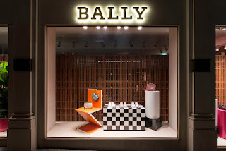 RetailStoreWindows: Bally, London