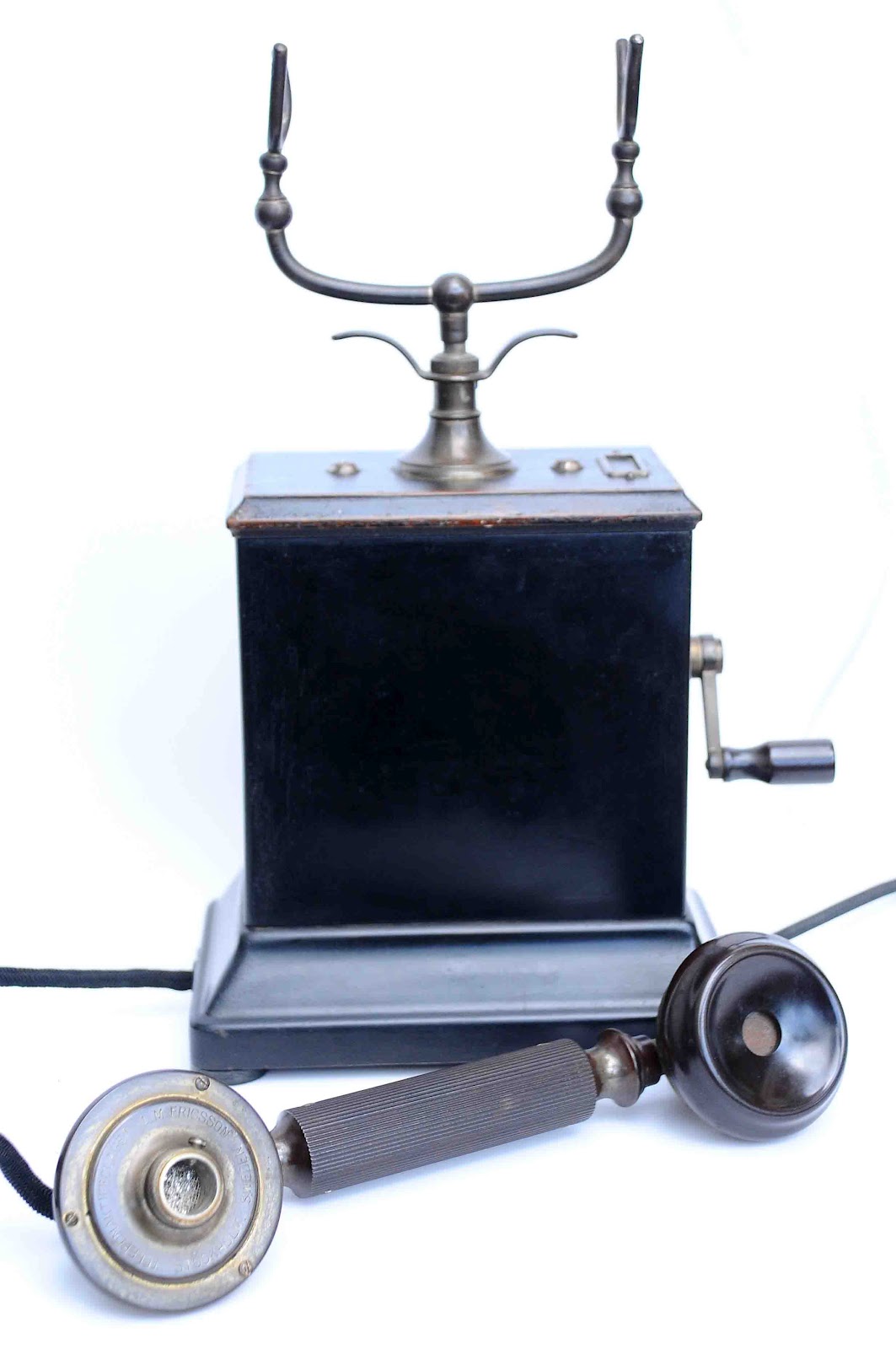 Old Vintage Gallery: Ericsson Magneto Telephone Circa 1910-1920