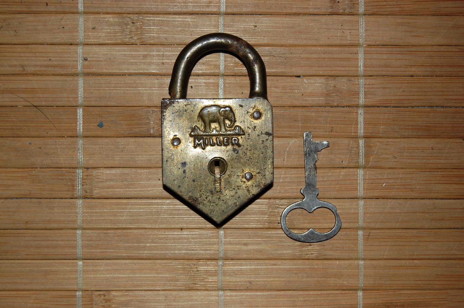 R4L: Padlocks and steel